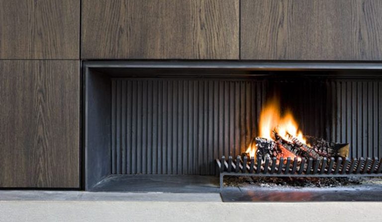the wood burning fireplace - FrankFranco Architects